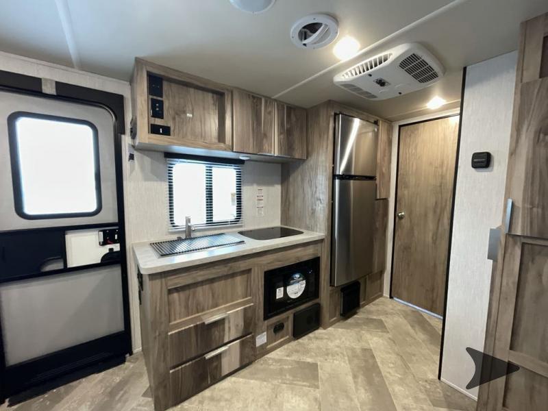 PALOMINI REAL LITE RL189 | RV Gulf