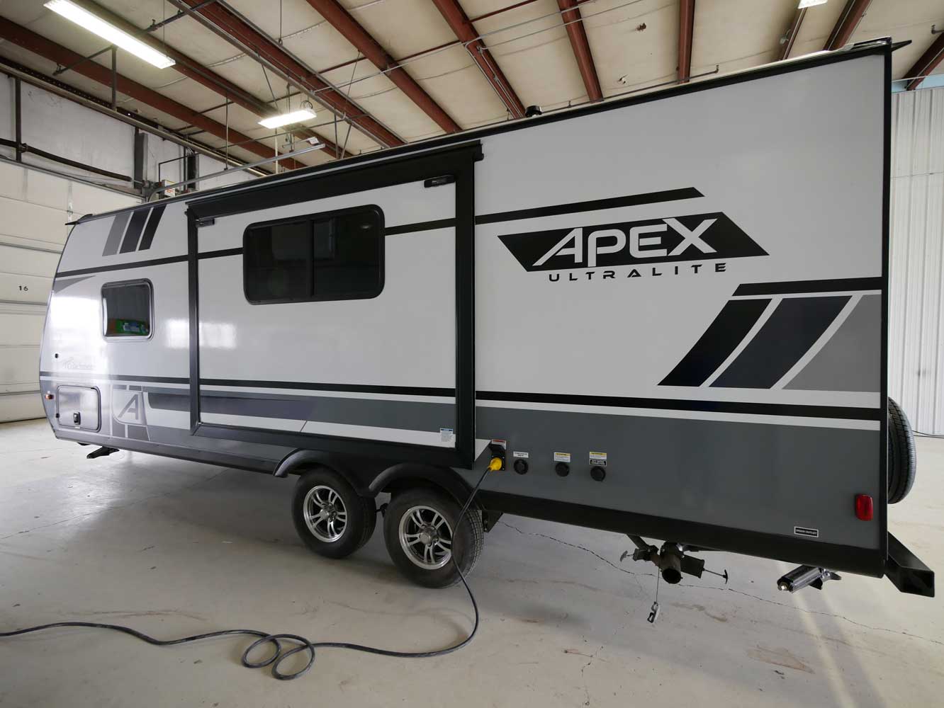 APEX ULTRA LITE 215RBK | RV Gulf