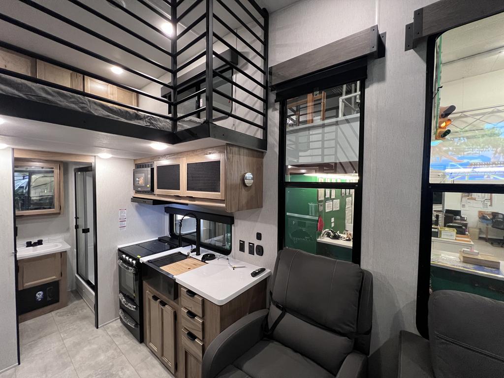 FOREST RIVER CHEROKEE TIMBERWOLF 16ML | RV Gulf