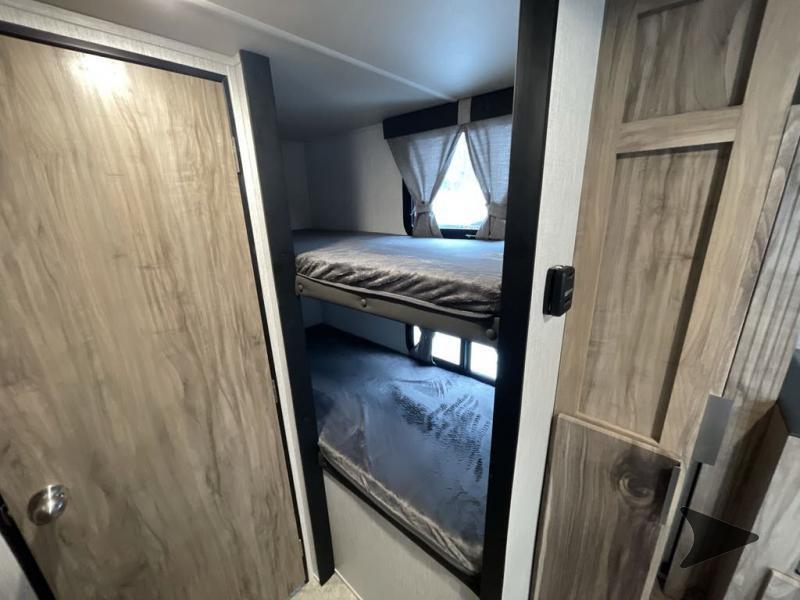 PALOMINI REAL LITE RL189 | RV Gulf