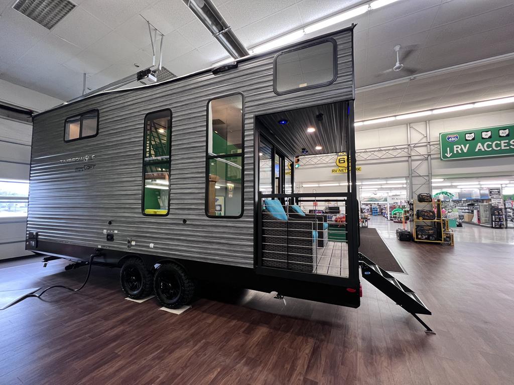 FOREST RIVER CHEROKEE TIMBERWOLF 16ML | RV Gulf